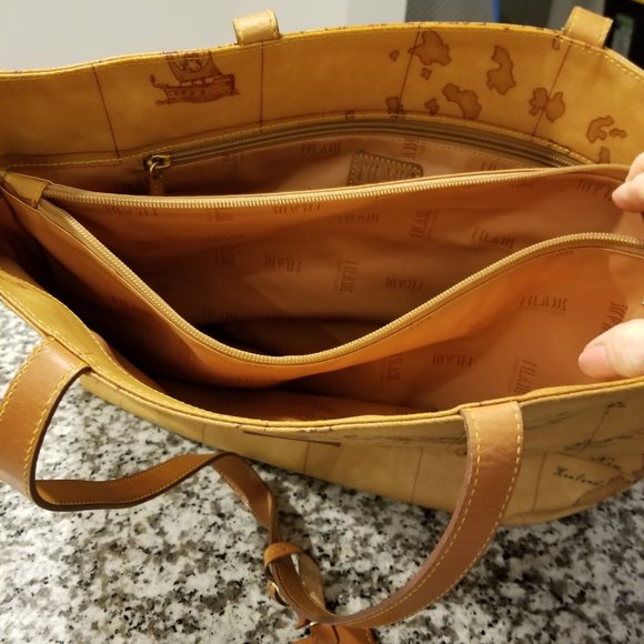 Alviero Martini Prima Classe | Bags | Alviero Martini Prima Classe ...